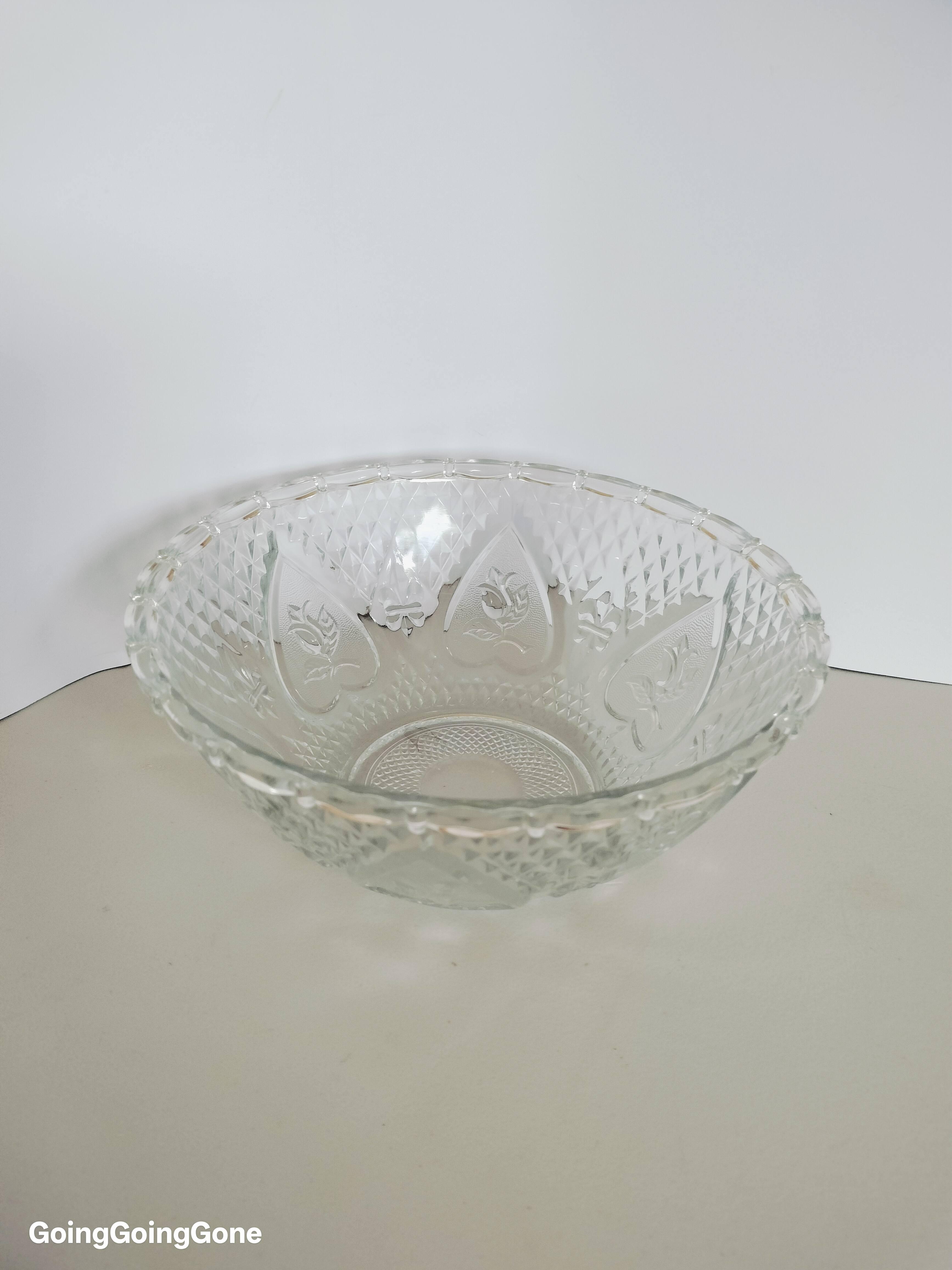 Large vintage glass bowl - GoingGoingGoneAuctions